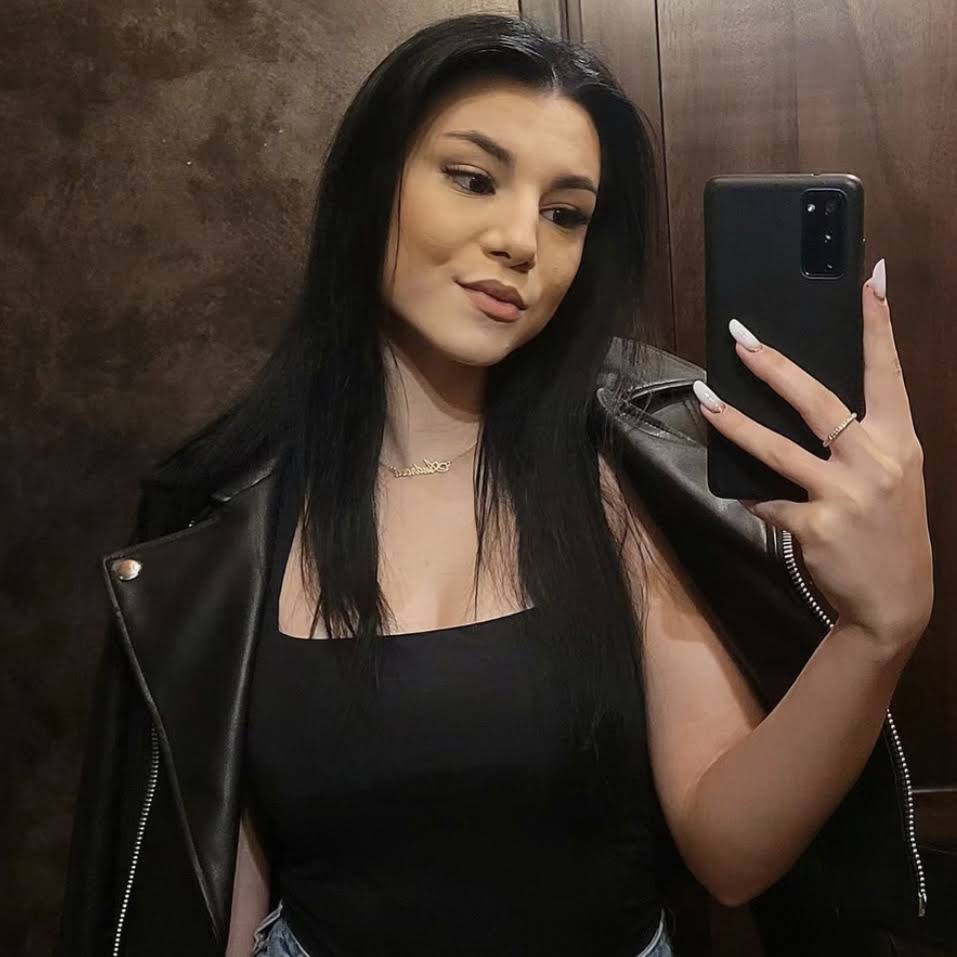 Post from Andreea Coman - Singer