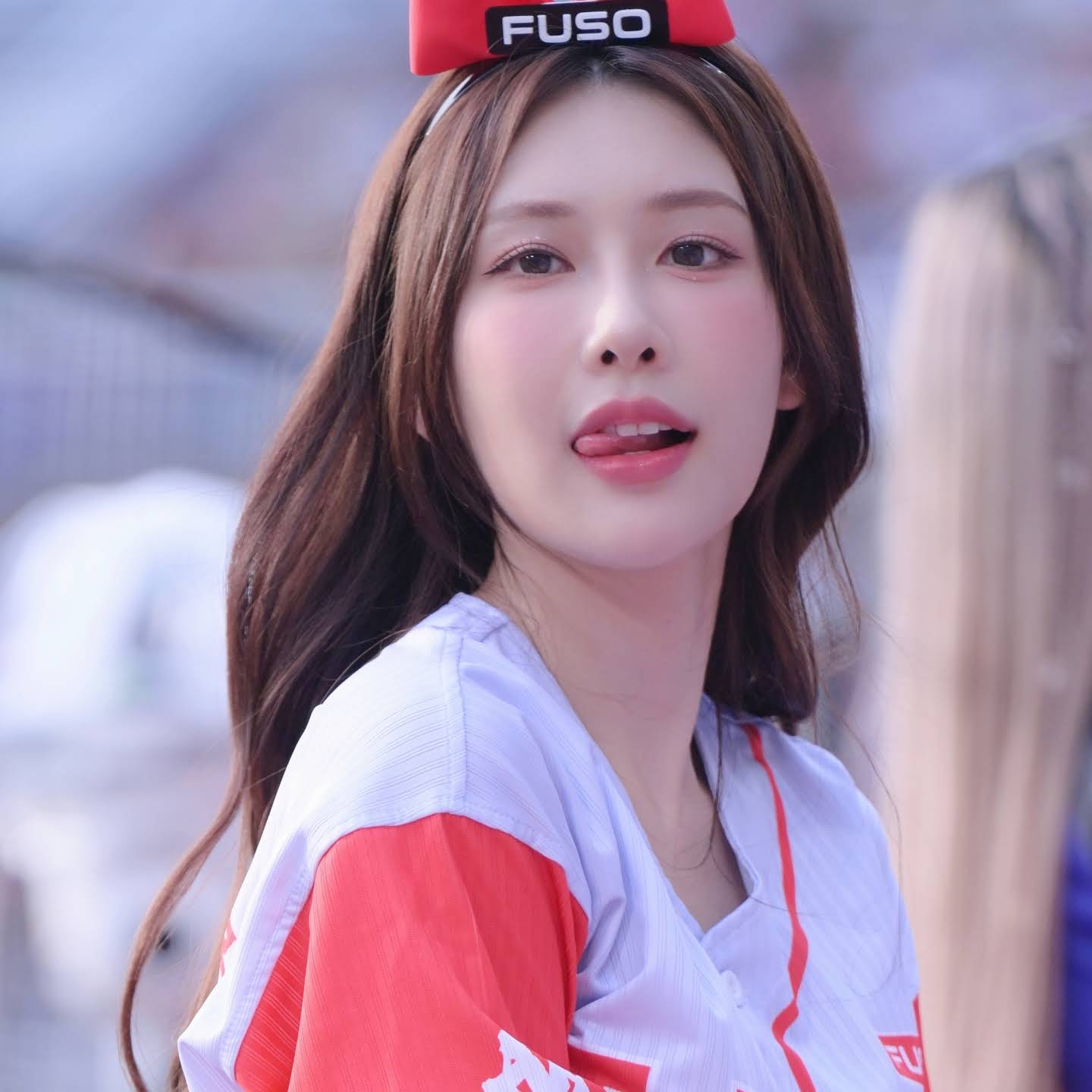 Post from ENZOYEH - OWL La La