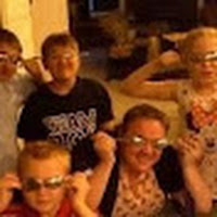 Post from Familyofive fanpage ( Hoilday season is coming)