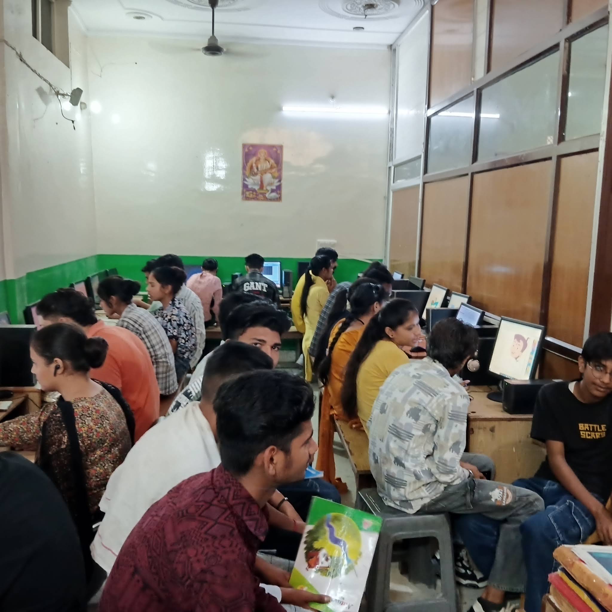 Post from SAARTHAK COMPUTER INSTITUTE