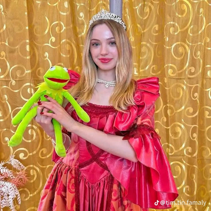 Post from rano roro tim tin