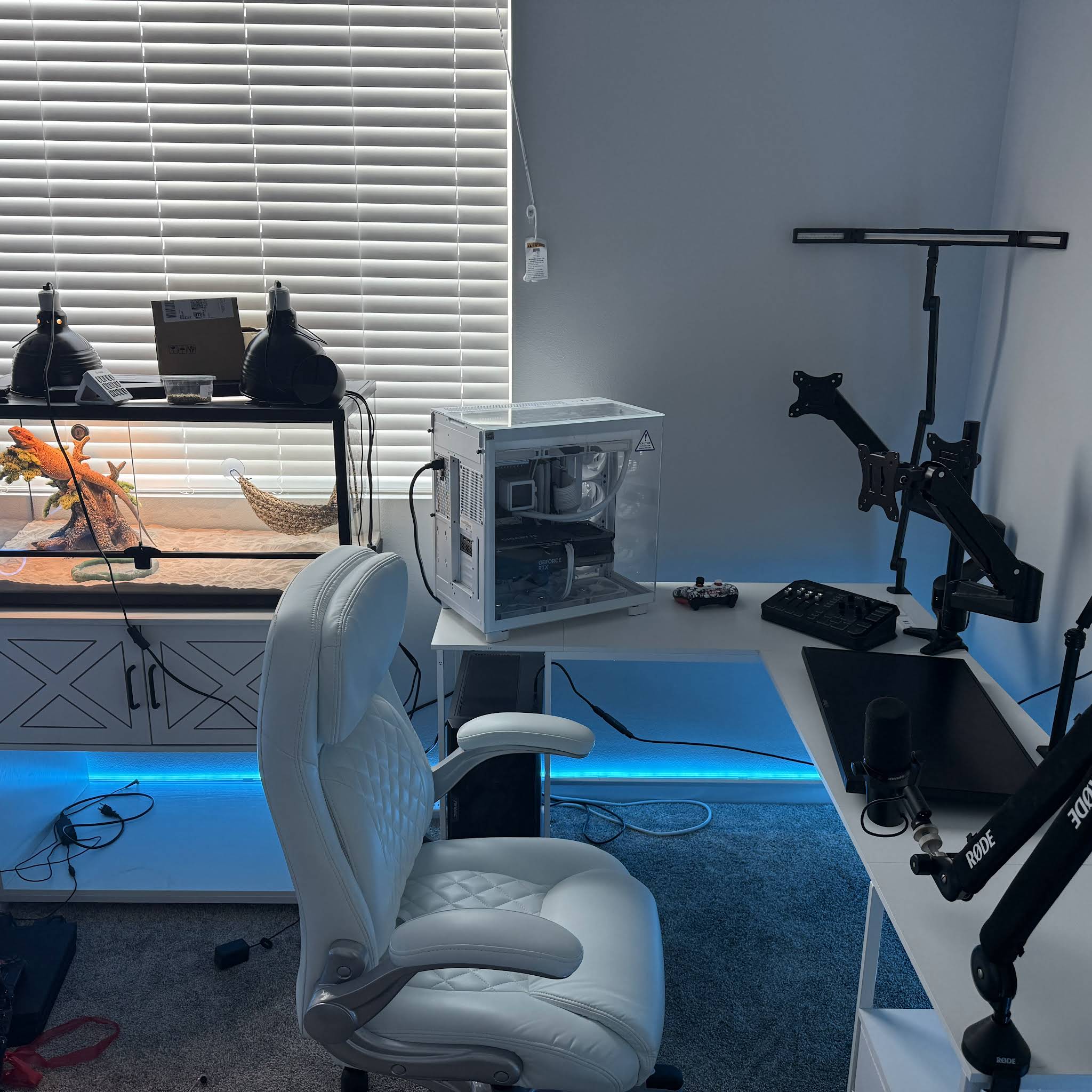 Post from Saxzu