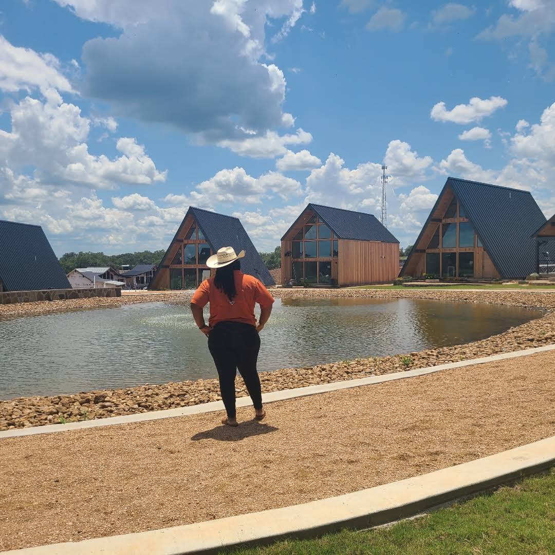 Post from Ericka Williams Classy Climb Smartphone Money