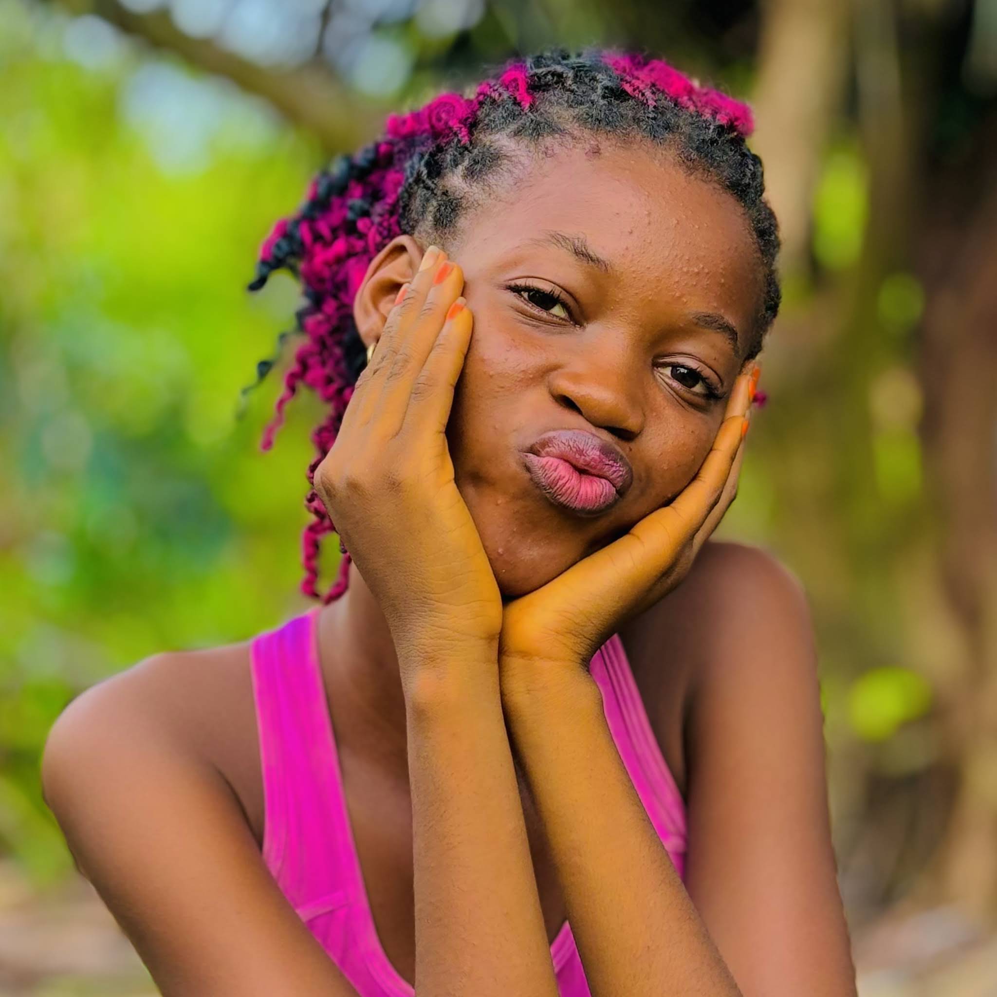 Post from African solo girl bush craft