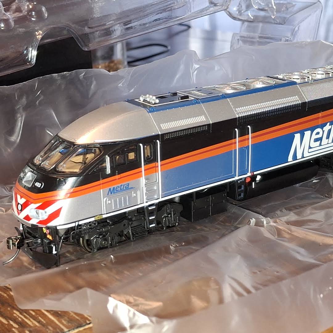Post from Metra MP36 407 (Ferrocarril Chicago)