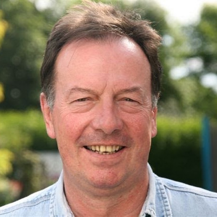 Duncan Wells - YouTube