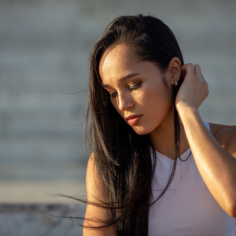 Yessi tu amiga - YouTube