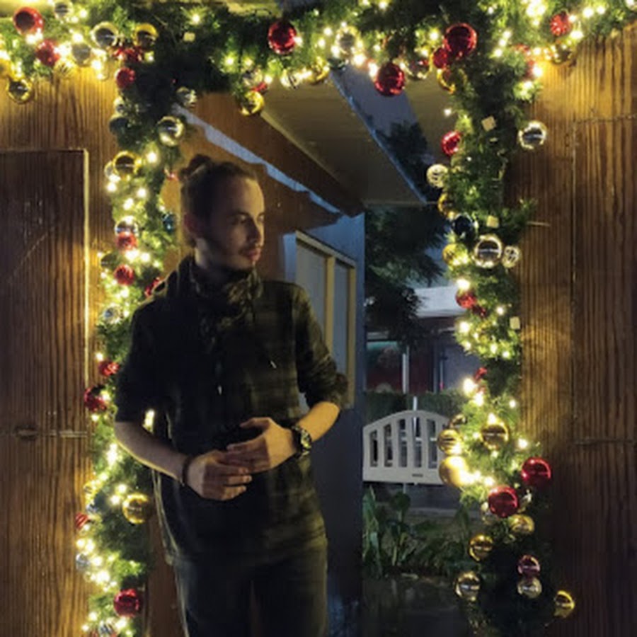 The Gaming Beaver - YouTube