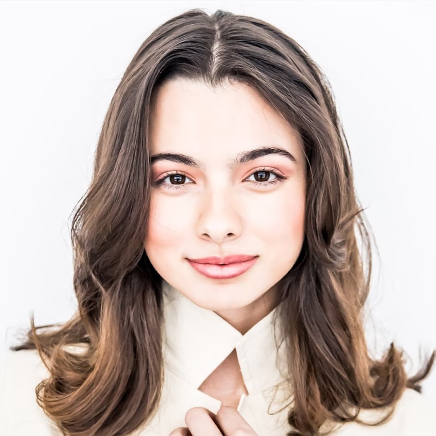 Laura Bretan - YouTube