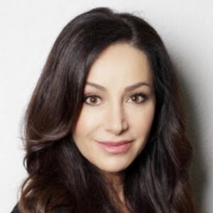 Robia Scott - YouTube