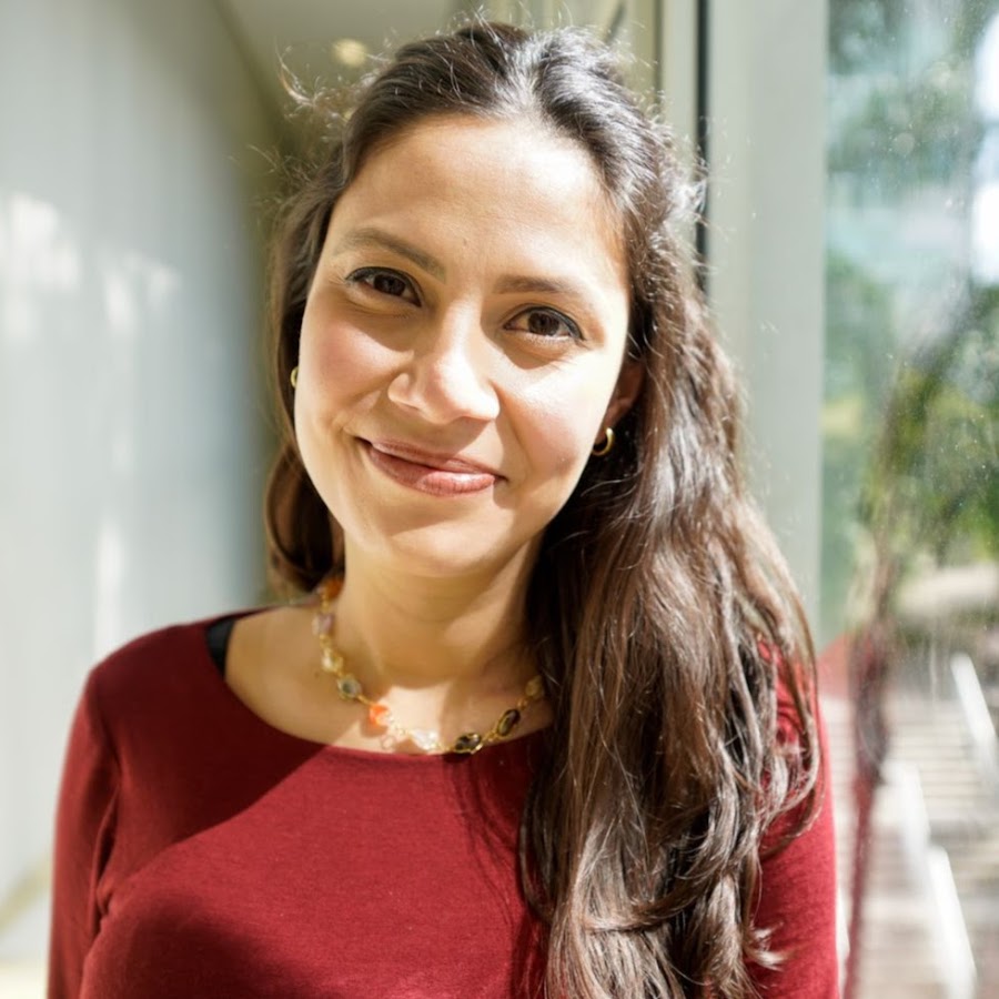 Paula Paiva Paulo - YouTube