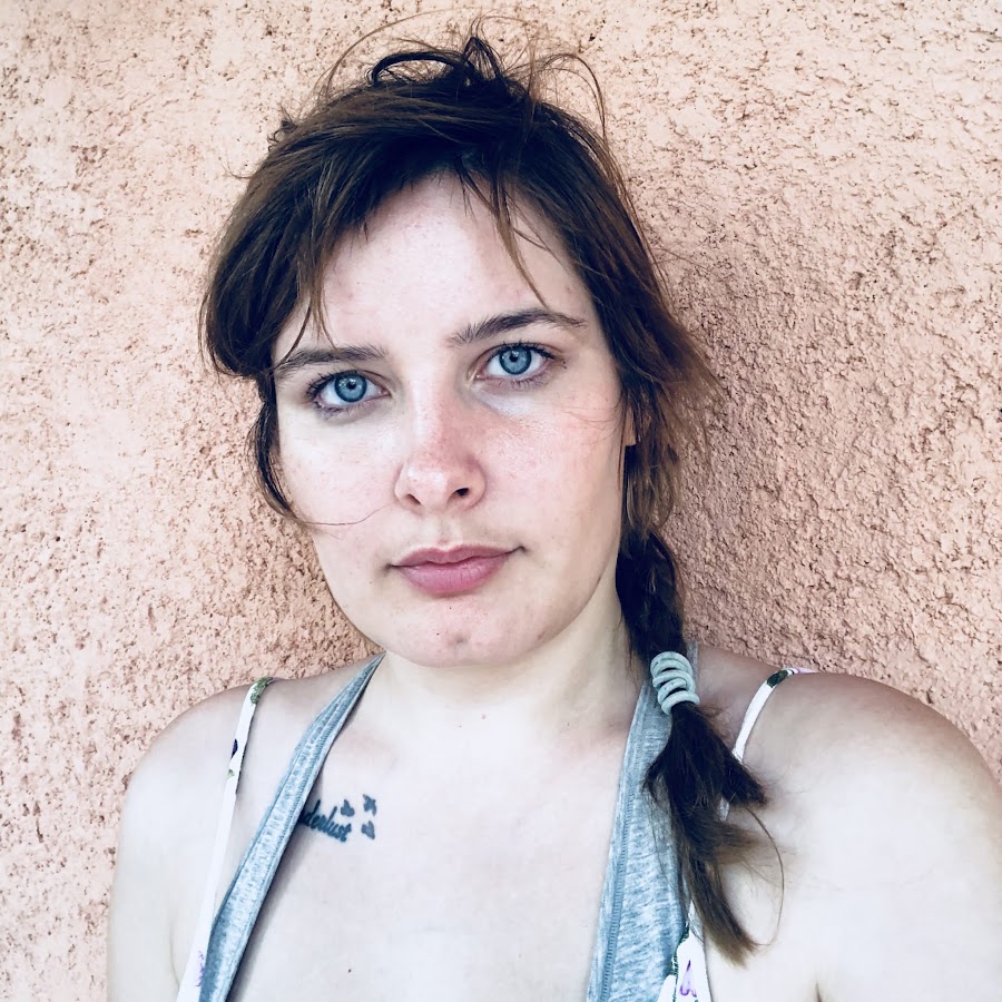 Flora Cross - YouTube