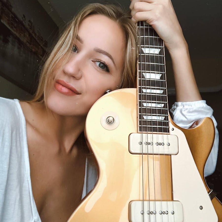 Monica Valli - YouTube