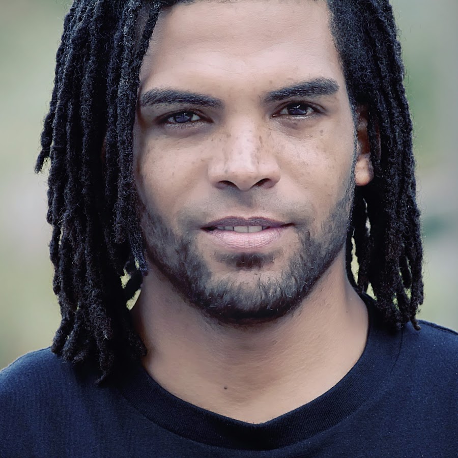Ariel Kelly Oficial - YouTube