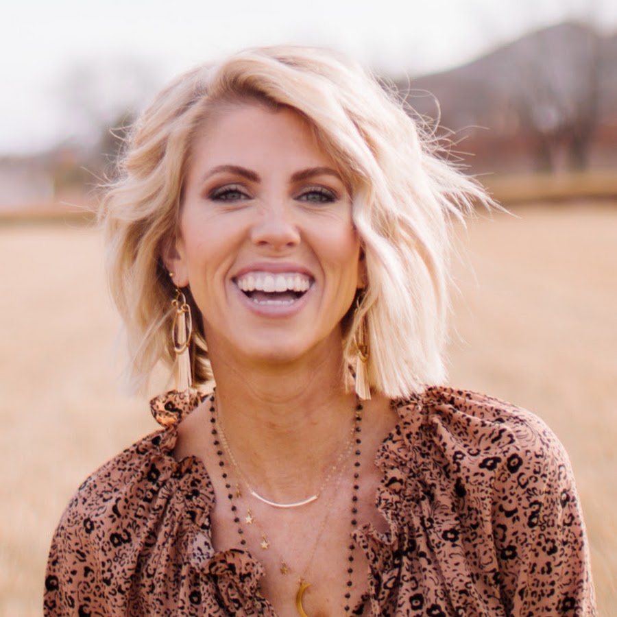 Fit Mission Makeup Jocelyn McClellan - YouTube