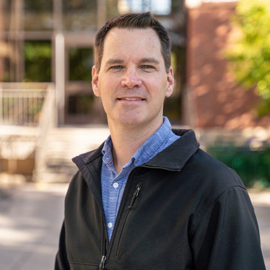 Communication Coach Alex Lyon - YouTube