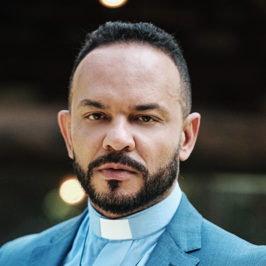 Padre Marcos Rogério - YouTube