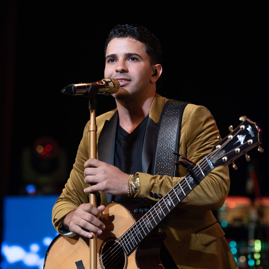 Edwin Jaquez - YouTube