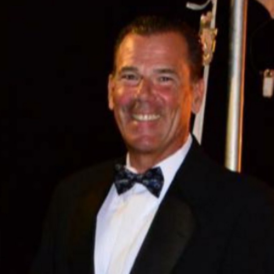 Michael Voelker - YouTube