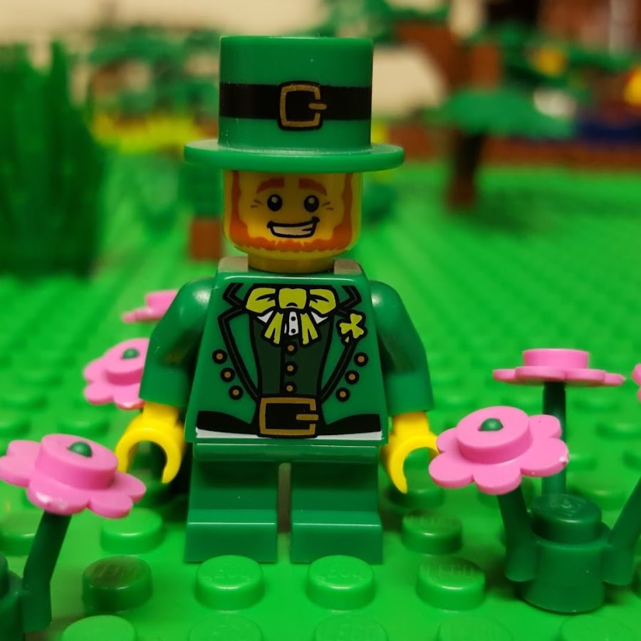 LEGO Leprechaun - YouTube
