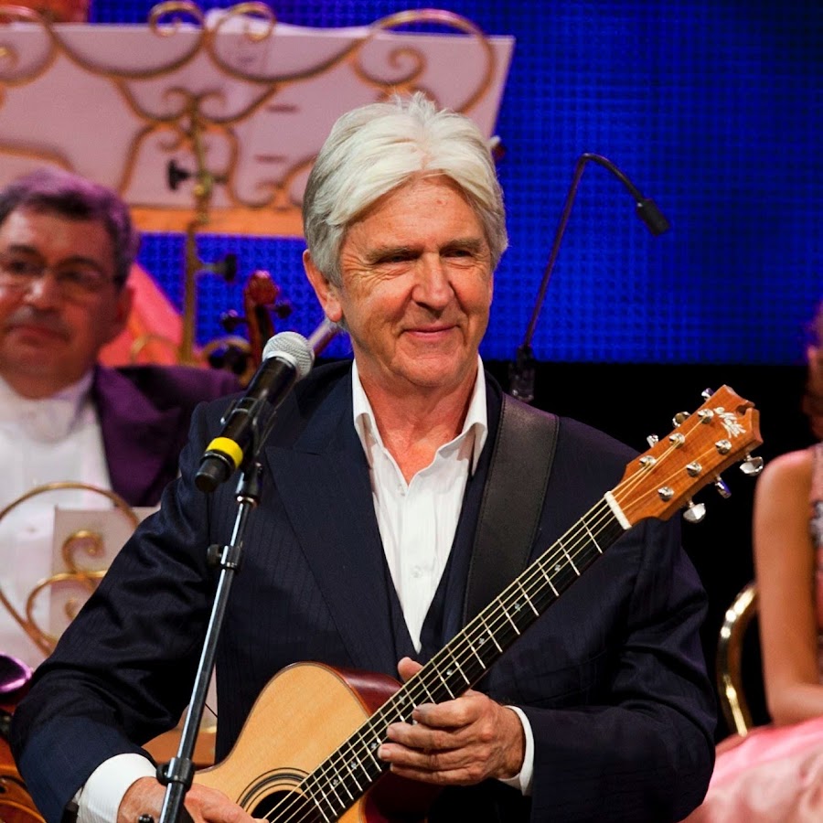 Bruce Woodley - YouTube