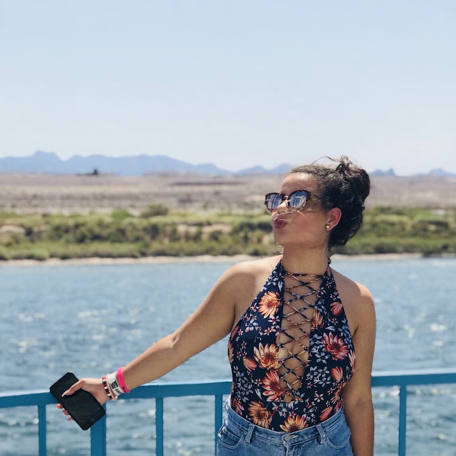 Victoria Silva - YouTube