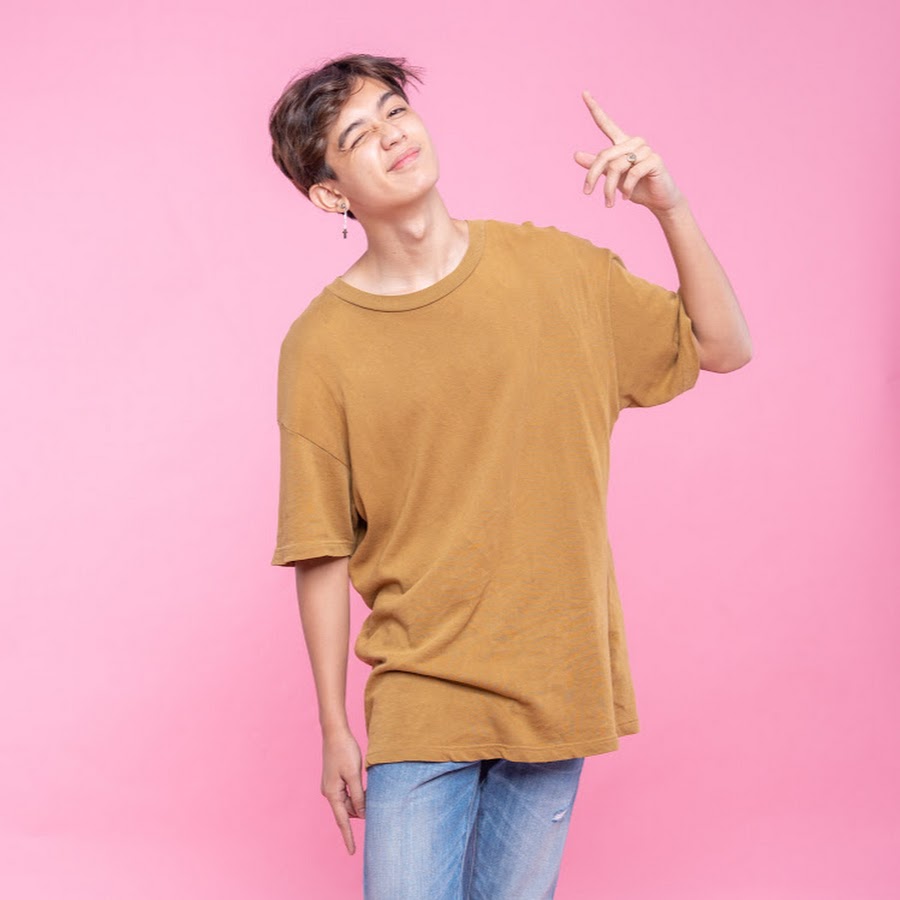 Mark Reyes - YouTube