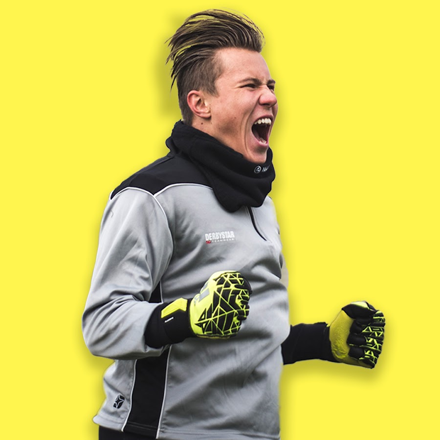 Modern Goalkeeping - YouTube