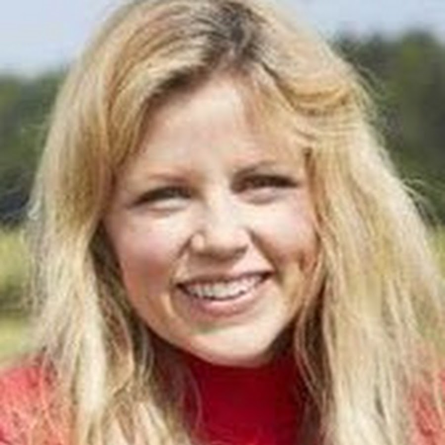 ELLIE HARRISON - YouTube