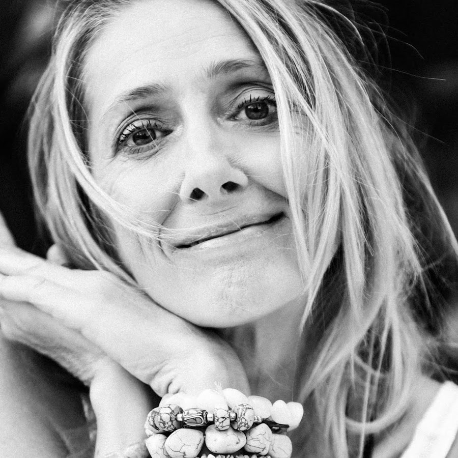 Beata Pawlikowska - YouTube