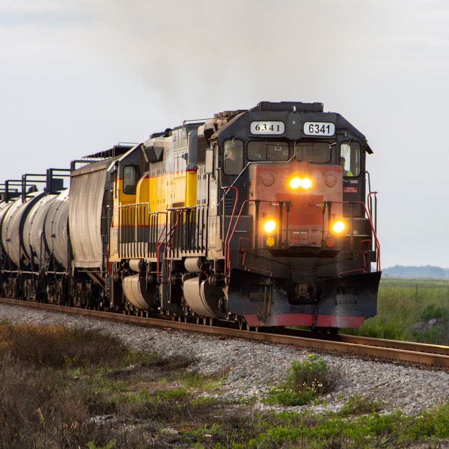 CN , CSX and NS train fanatic - YouTube