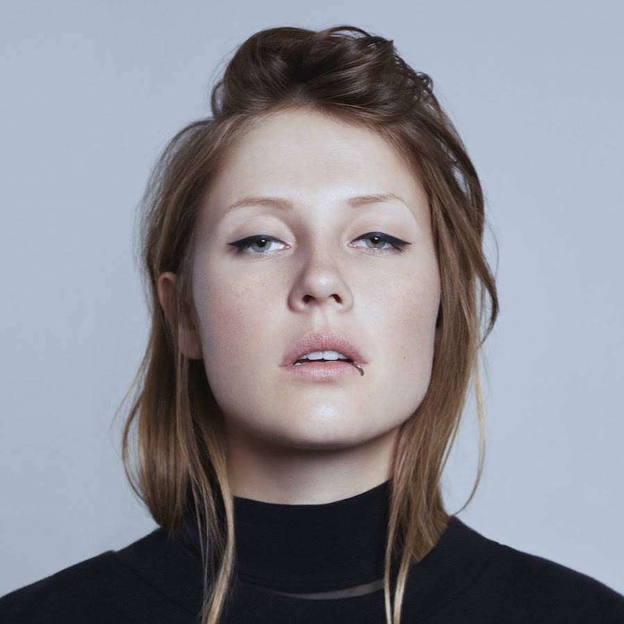 Charlotte de Witte - YouTube