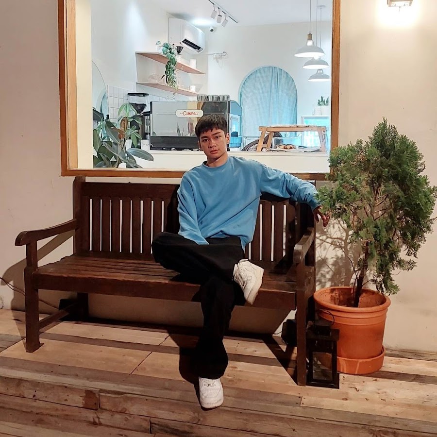 Jackie Jan - YouTube