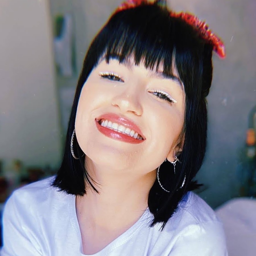 Bella Sant ASMR - YouTube