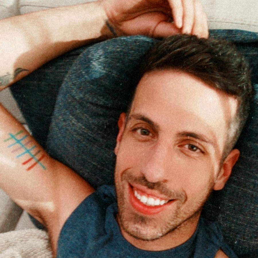 Adam Silvera - YouTube