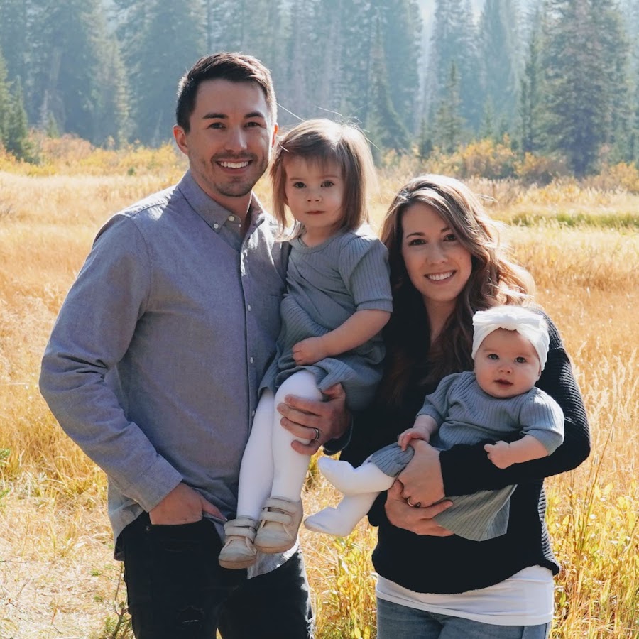 Austin & Jess Vlogs - YouTube