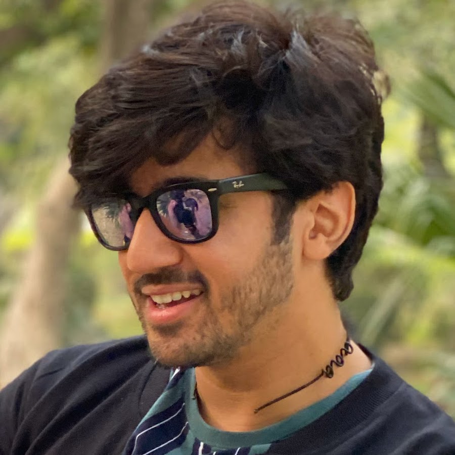 Mumbiker Nikhil - YouTube