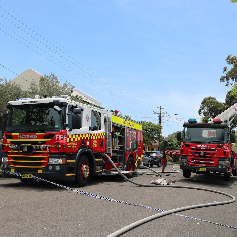 Australian Emergency Vehicles - YouTube