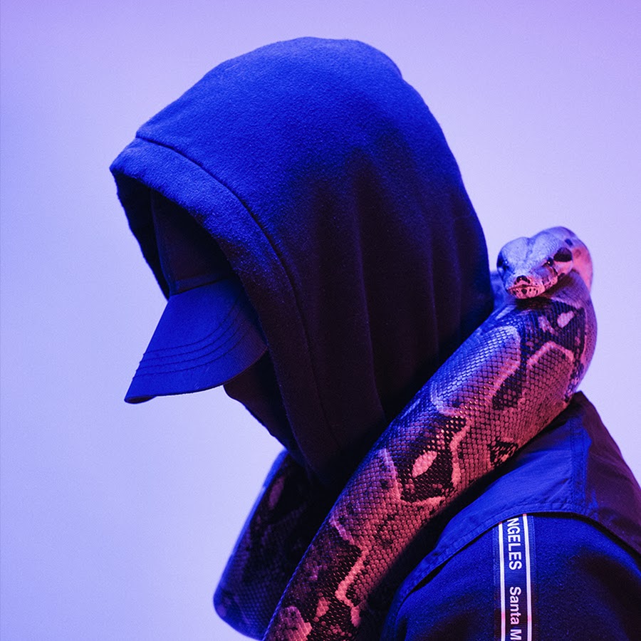 Skorp Officiel - YouTube