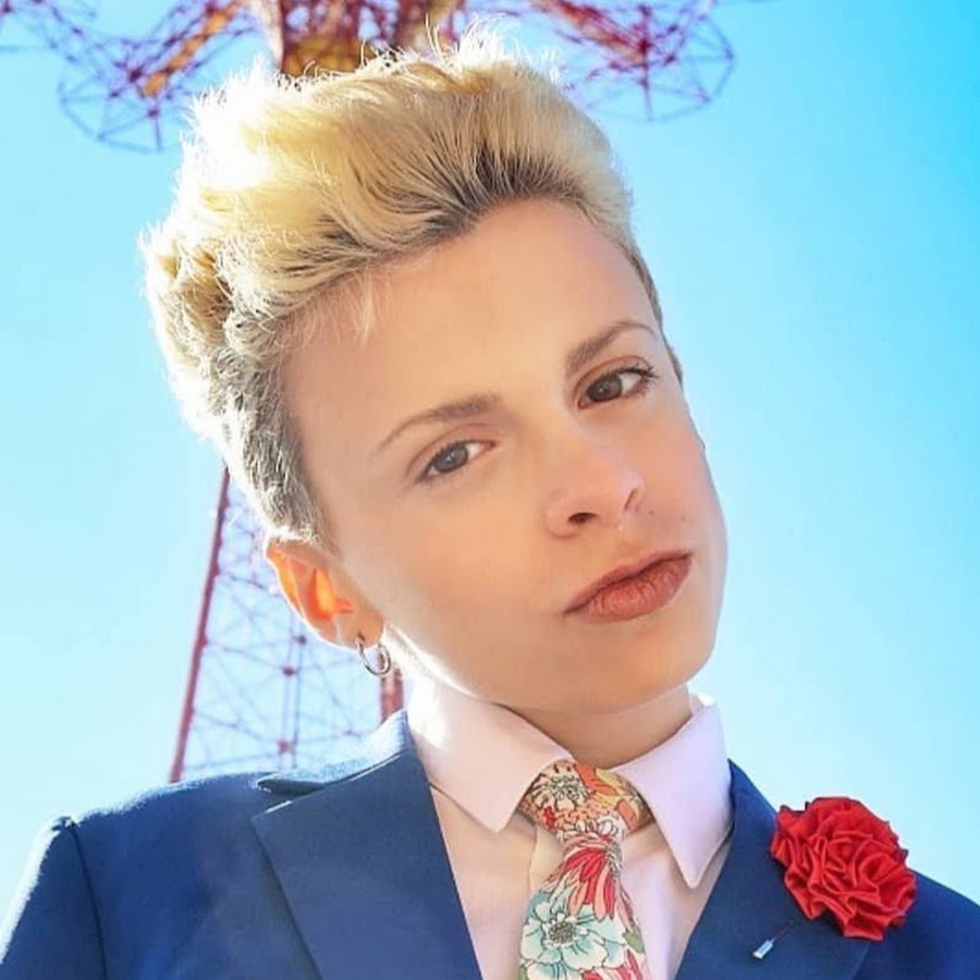 Desmond is Amazing - YouTube