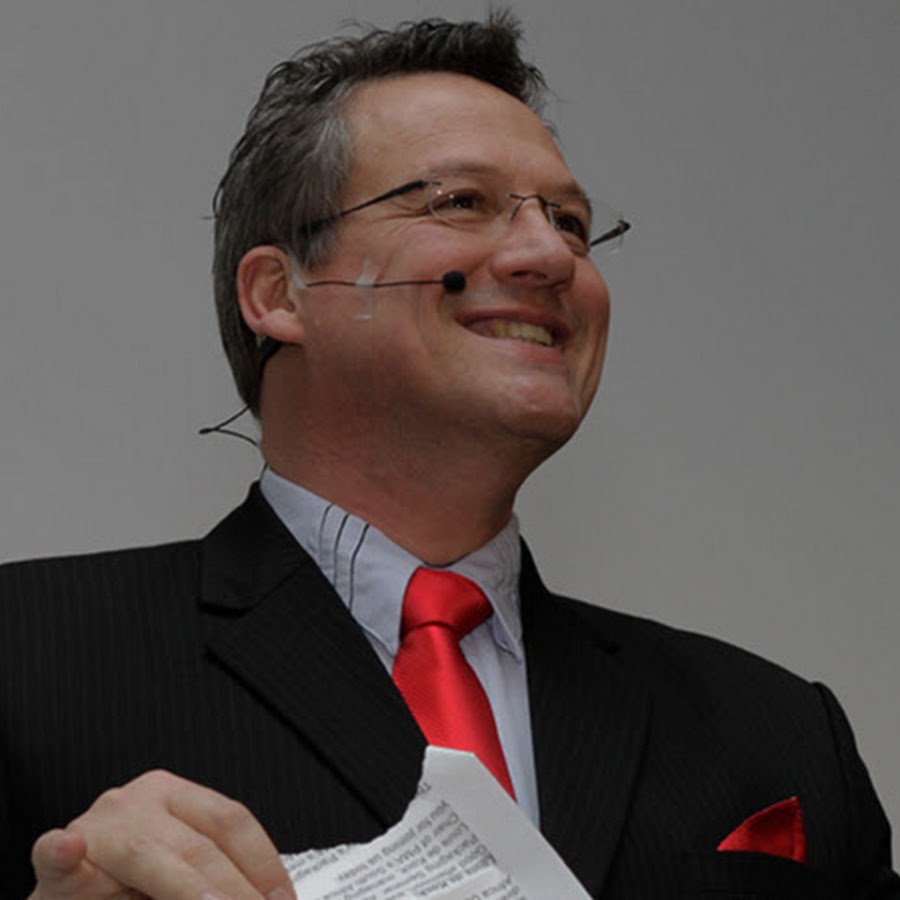 Wolfgang Riebe Inspiring The World - YouTube