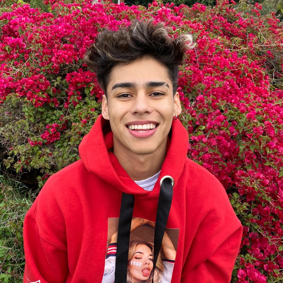 Andrew Davila - YouTube