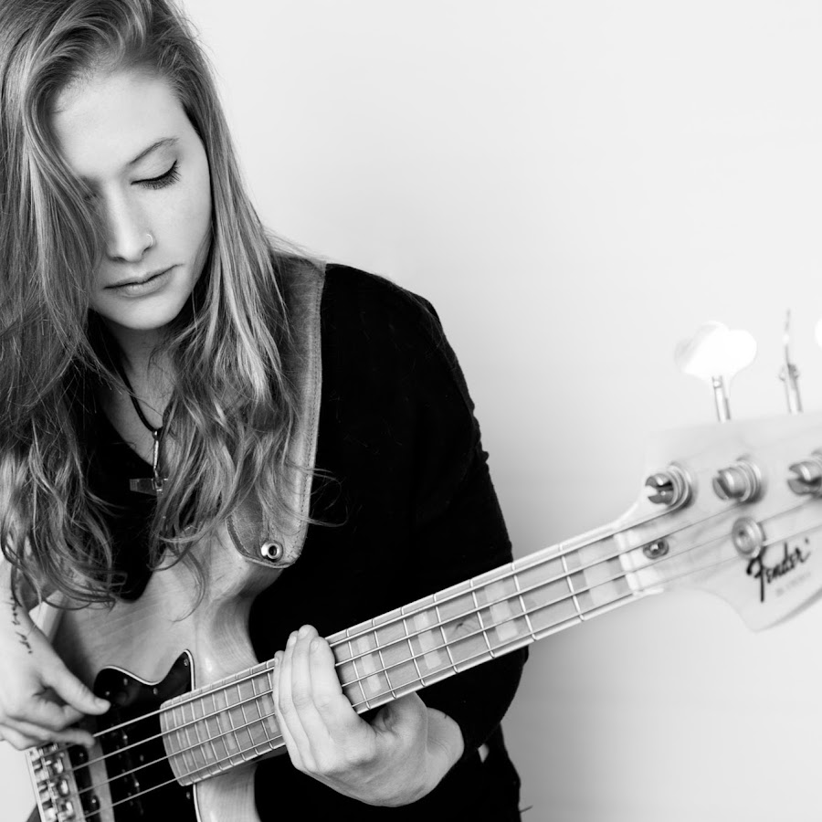 Nicole Row - YouTube