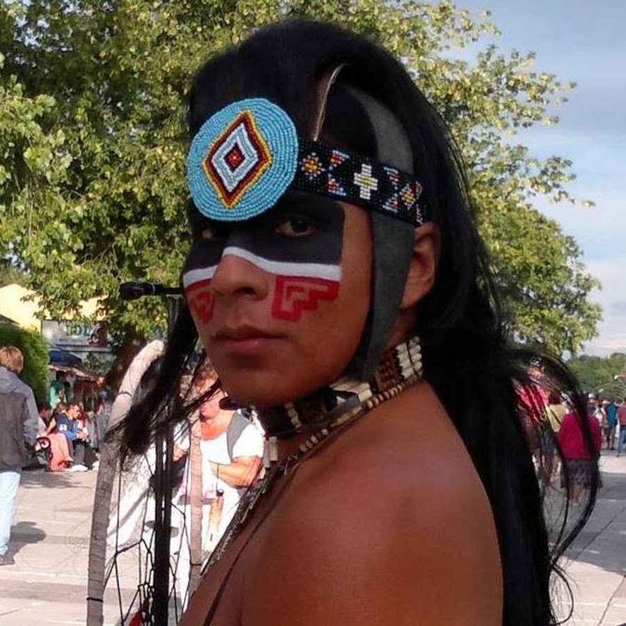 Alexandro Querevalú - YouTube