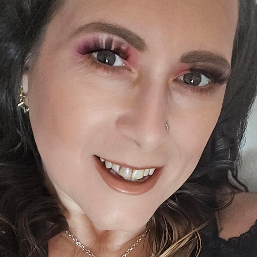 Vanity Vixen - YouTube