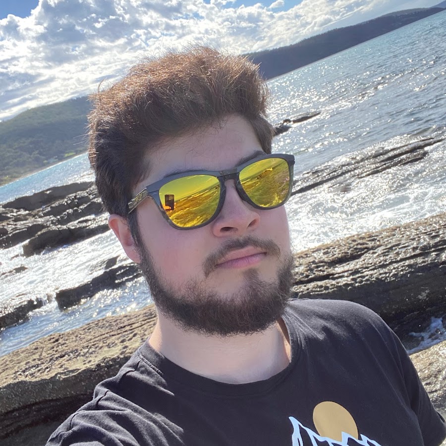 ALIEN TWINS - YouTube