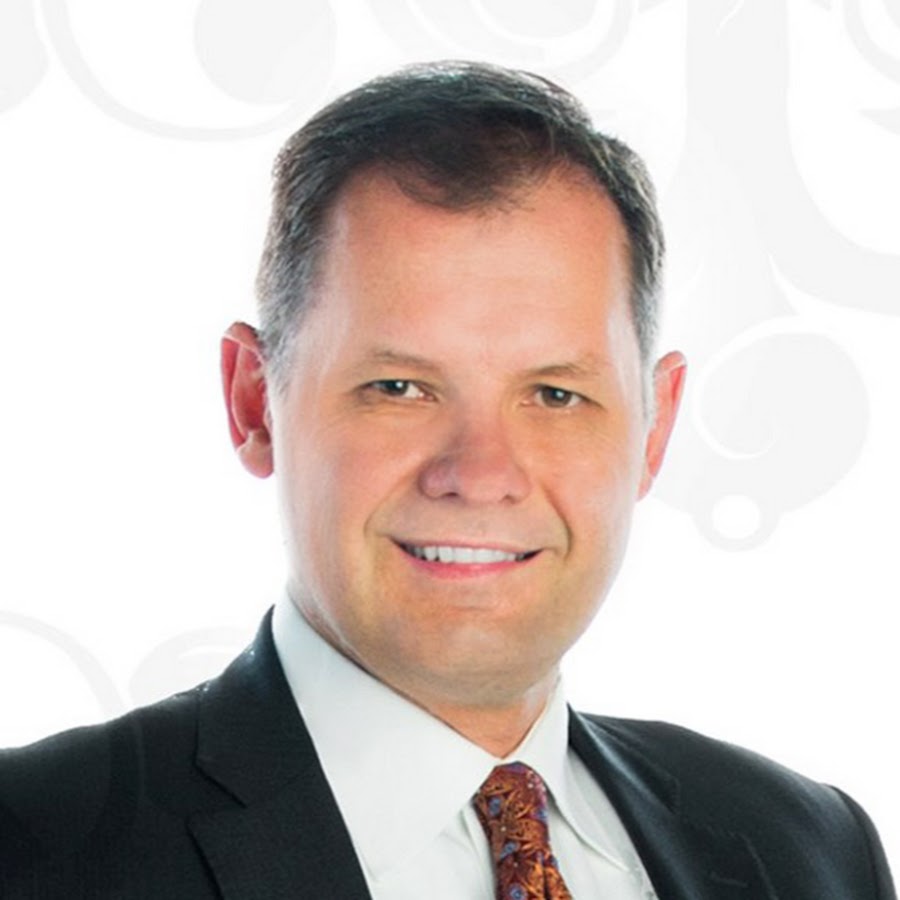 Dr. Karol A. Gutowski, MD Plastic Surgery - YouTube