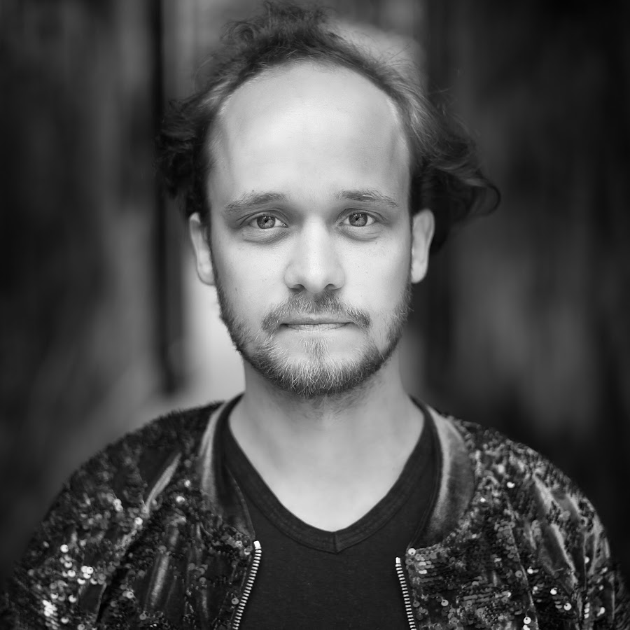 Leon Albert - YouTube