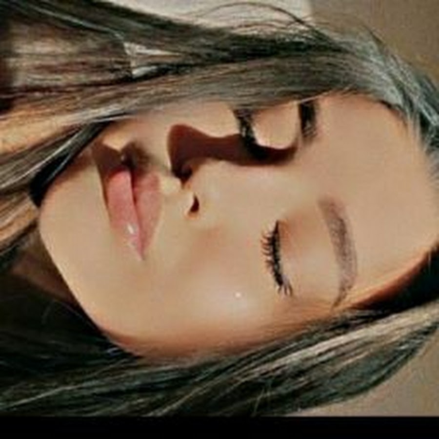 Sarah Queen - YouTube