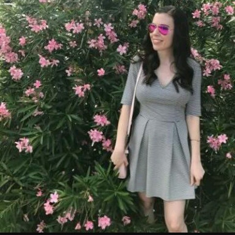 Gaming With Jen - YouTube